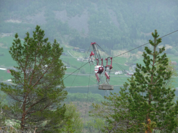CONSTRUCTION OF A PRESSURE PIPELINE - seik-cableway.com