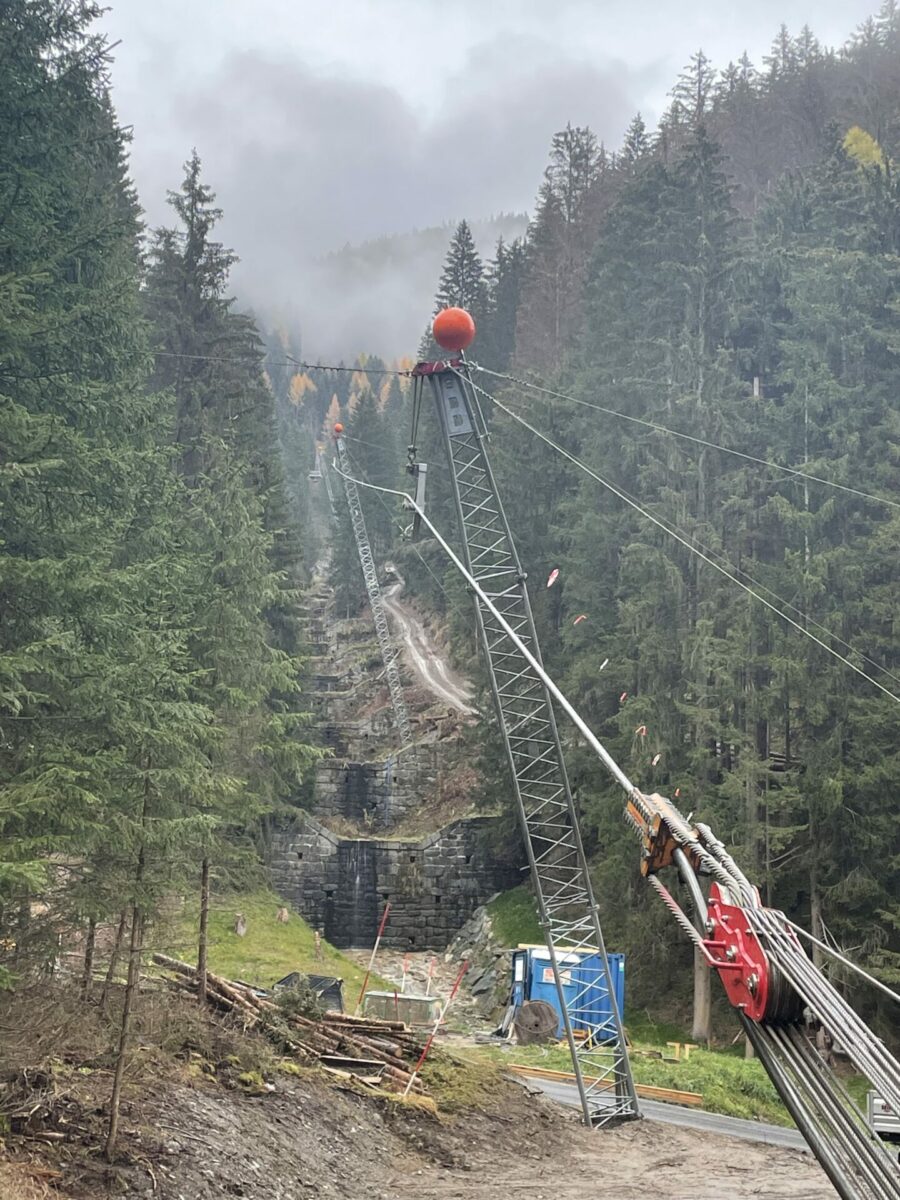 CONSTRUCTION OF AN AVALANCHE PREVENTION SYSTEM - seik-cableway.com