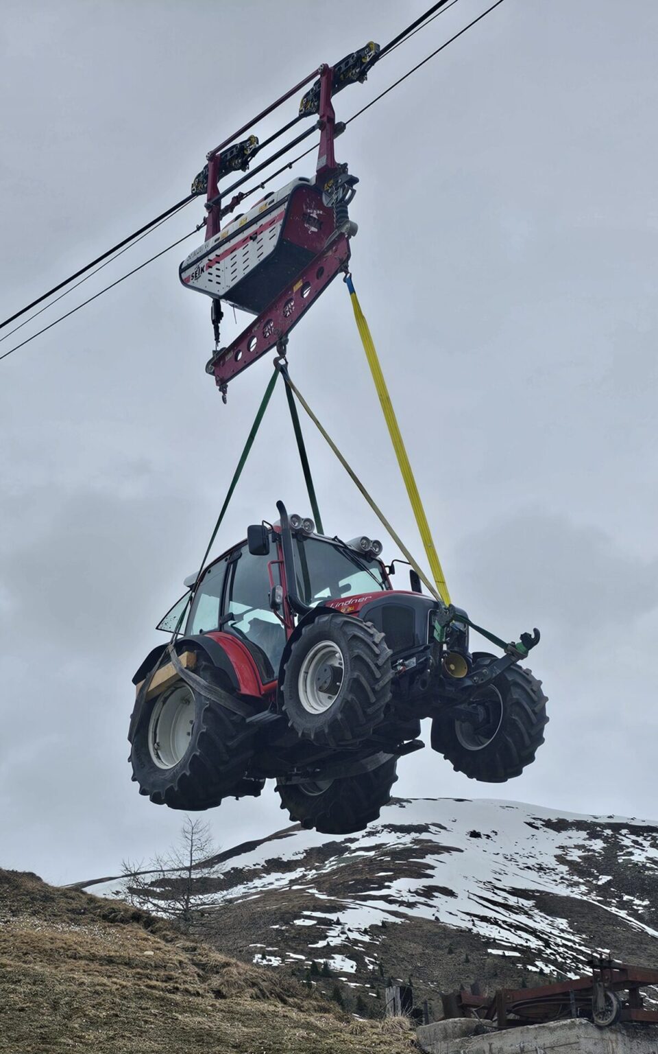 CONSTRUCTION OF A PERMANENT CABLE CAR - seik-cableway.com